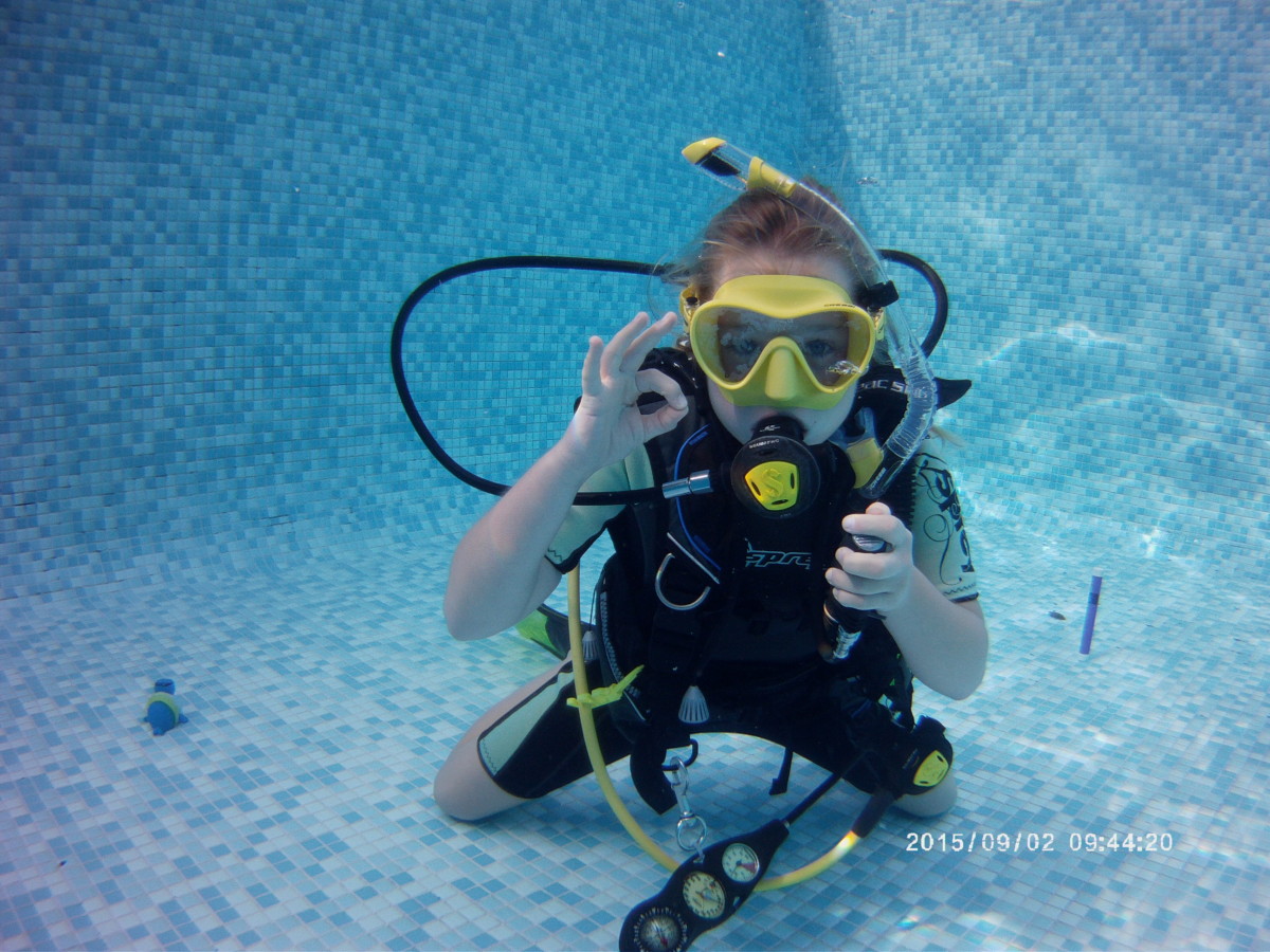 Junior PADI Open water diver course MIN age 10 years - Donkey Divers